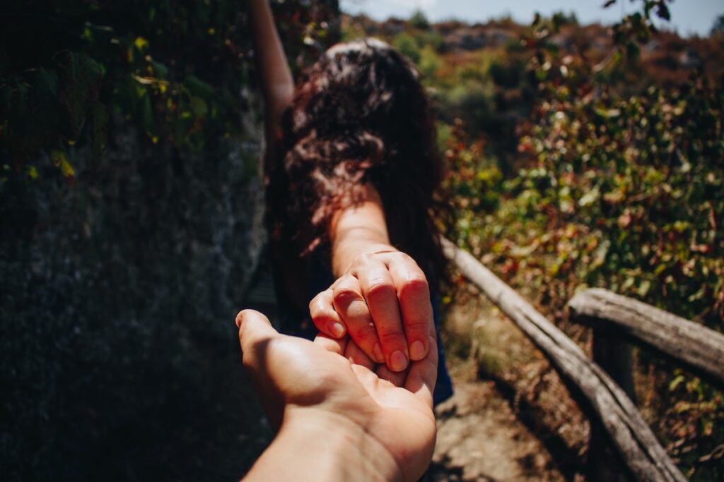 How To Meet A Girl From Another Country! Breaking Down Barriers ...